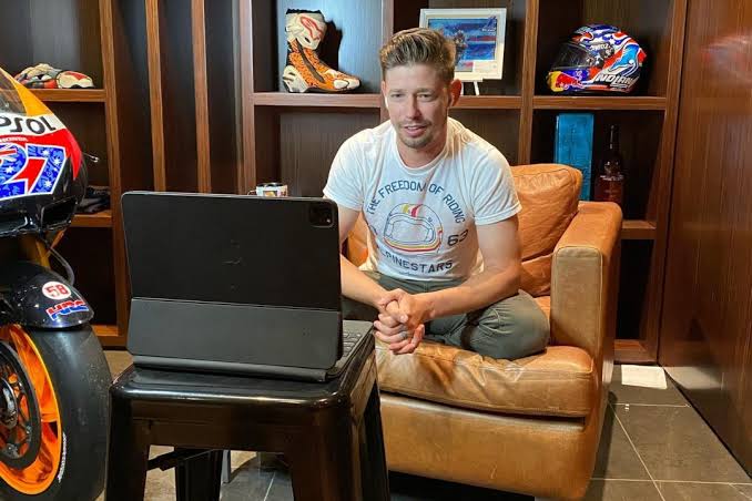 Casey Stoner: A Closer Look at the Title Battle Between Bagnaia and ...